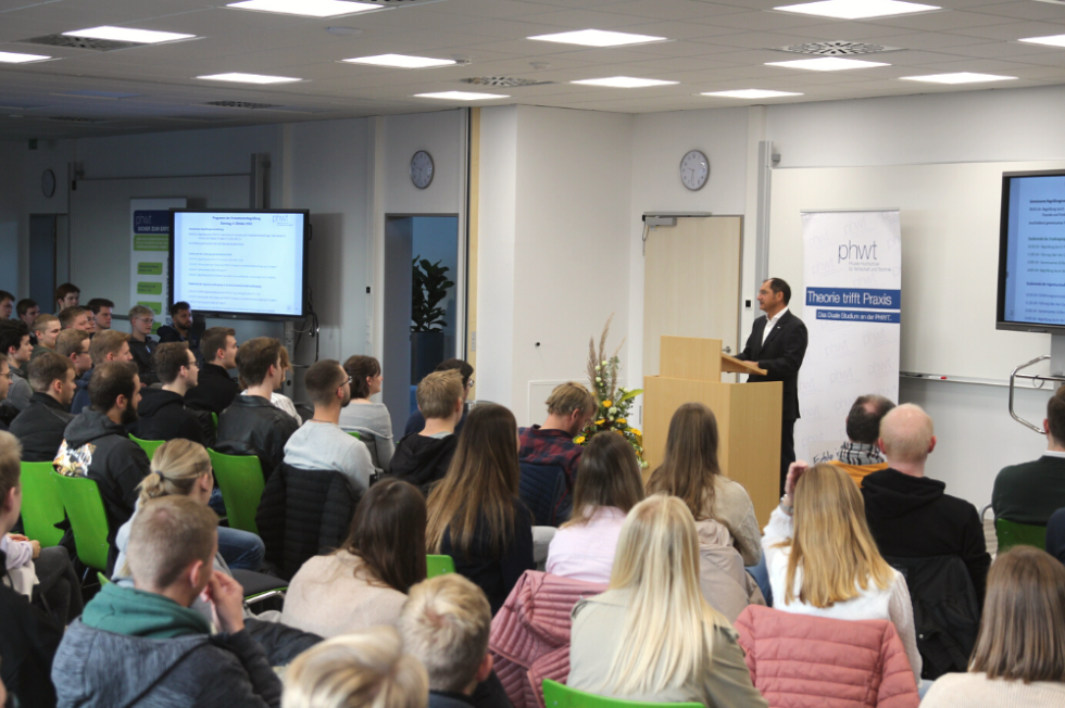 Startschuss für das neue Semester an der PHWT - PHWT | Deine duale ...