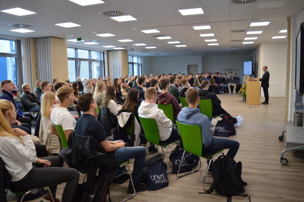 PHWT trotzt mit steigenden Anmeldezahlen dem Trend - PHWT | Deine duale ...